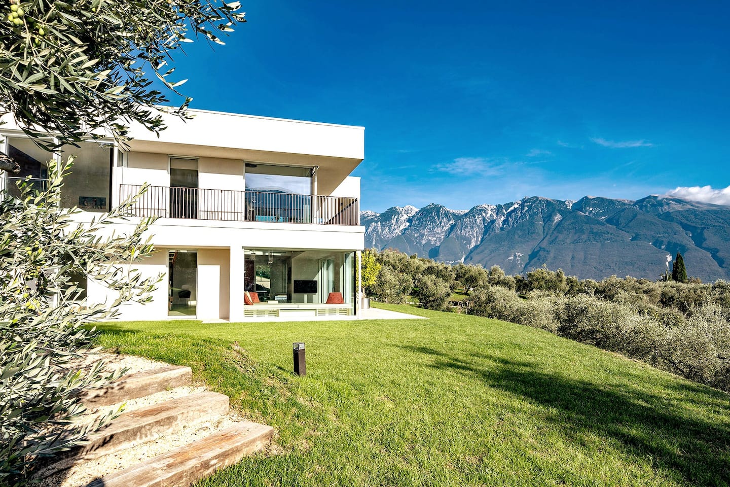 Wooden Villa on Lake Garda • LignoAlp
